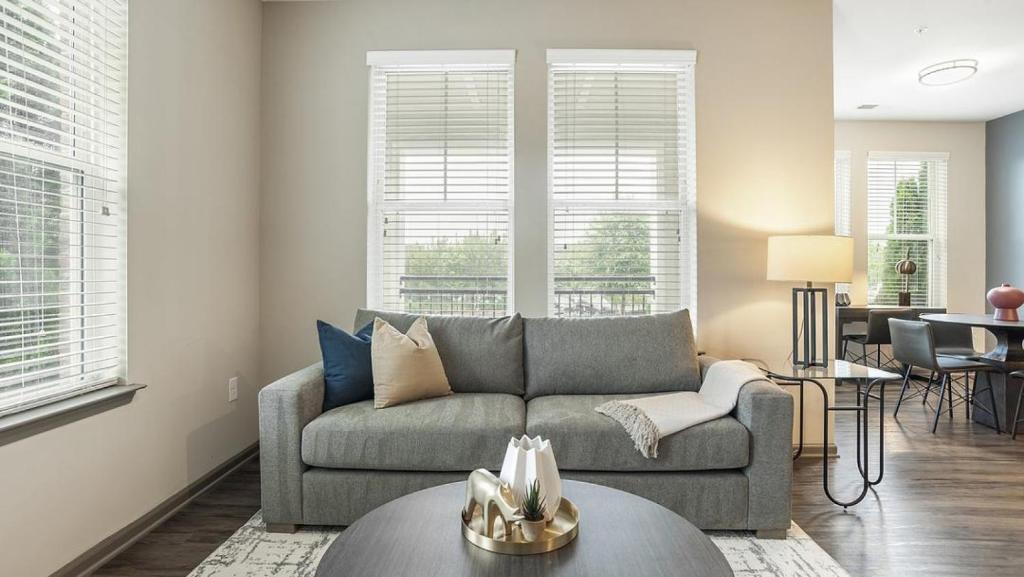 Landing Modern Apartment with Amazing Amenities (ID5578X86), Cornelius ...