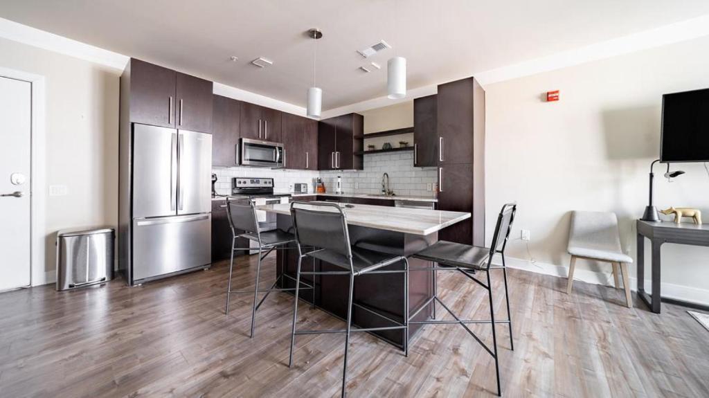 Landing Modern Apartment with Amazing Amenities (ID3932X6), Beachwood ...
