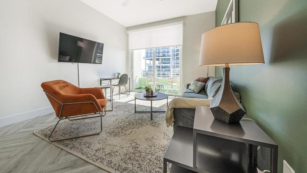 Landing Modern Apartment with Amazing Amenities (ID2666X05), Fort ...