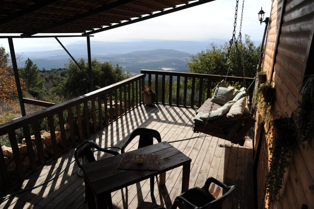 The Edge Of The Village - Shefer, Shefer (updated prices 2026)