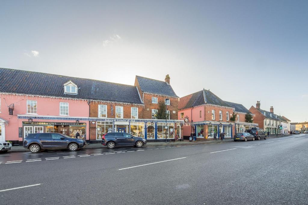 12 Station Road, Holt (updated prices 2025)