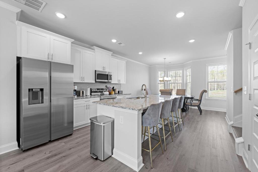 Mamfe, Lawrenceville (updated prices 2025)