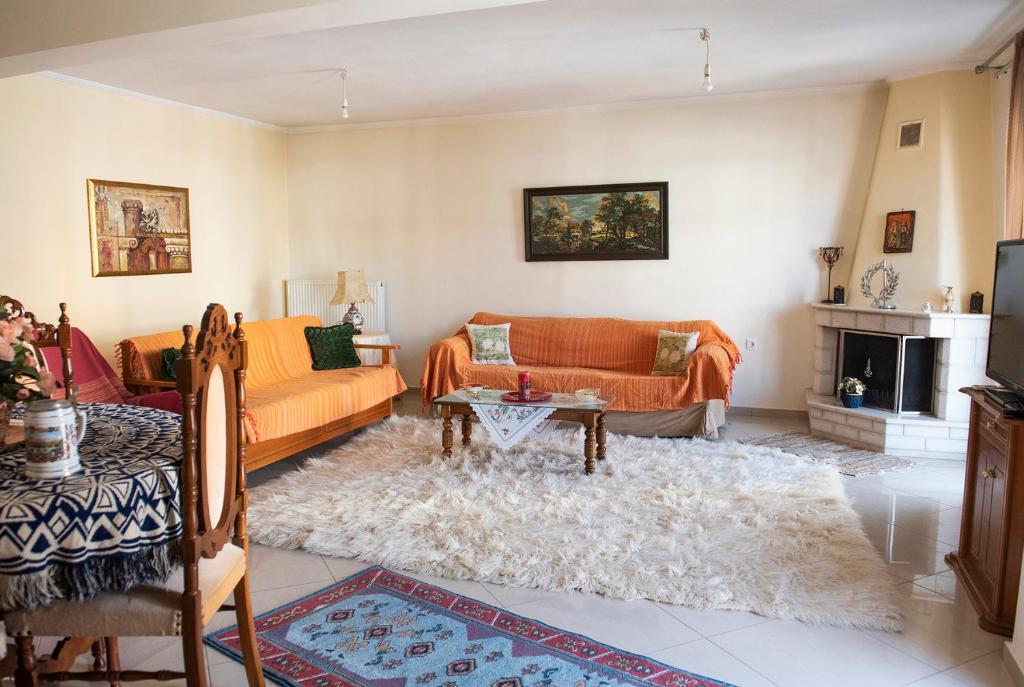 Quiet Apartment close to the center of Trikala, Tríkala (updated prices ...