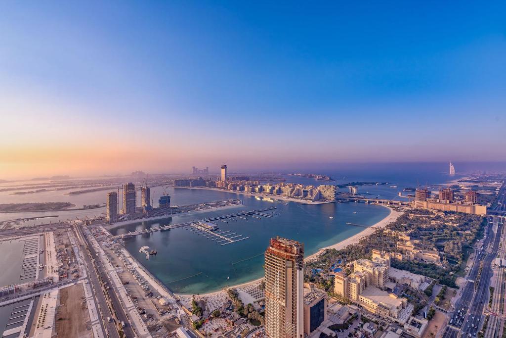 Stunning Marina View! CoLiving Rooms in Princess Tower Marina, Dubai ...