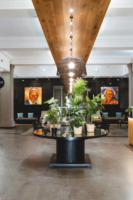 Mandela Rhodes Place, Cape Town (updated prices 2025)