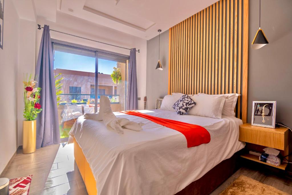Pearl SUITE: KING Bed, POOL Joy, Marrakech (updated prices 2025)