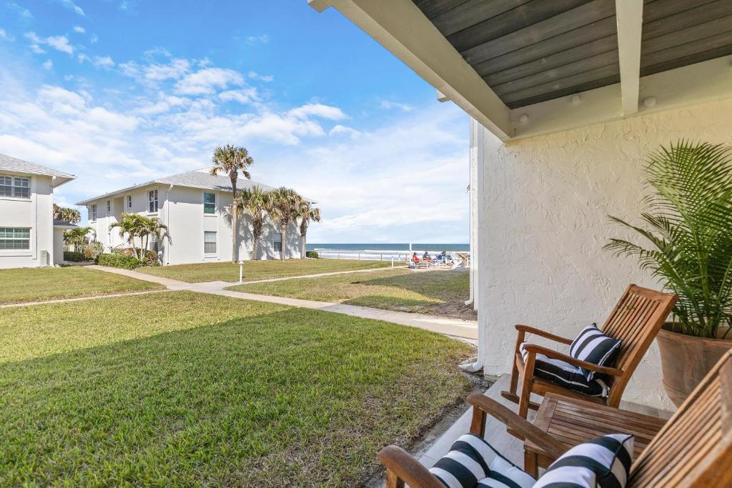 Colony Beach Club 122, New Smyrna Beach – Updated 2024 Prices