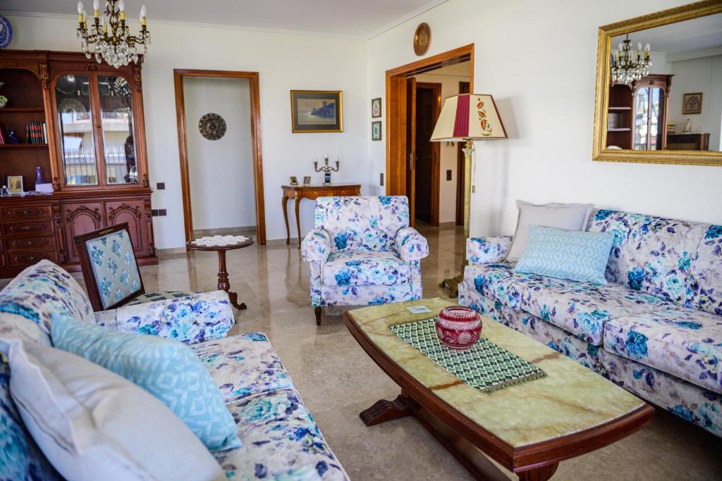 Batis Sea View, Athens (updated prices 2024)