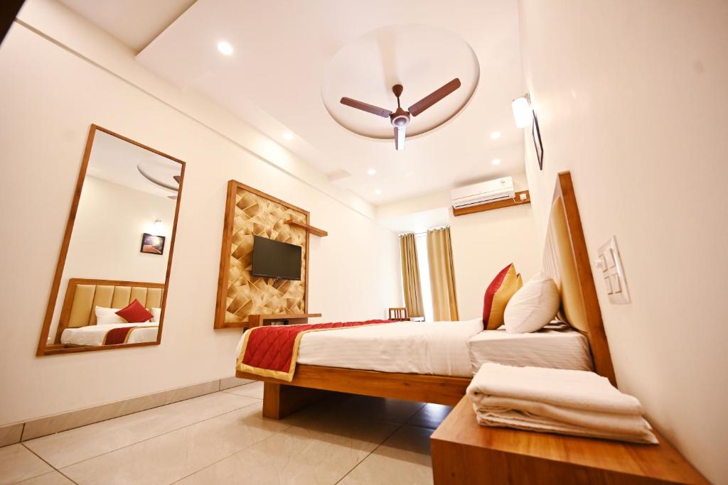 Hotel Rays Inn Boarding and Lodging, Guruvayanakere (updated prices 2025)