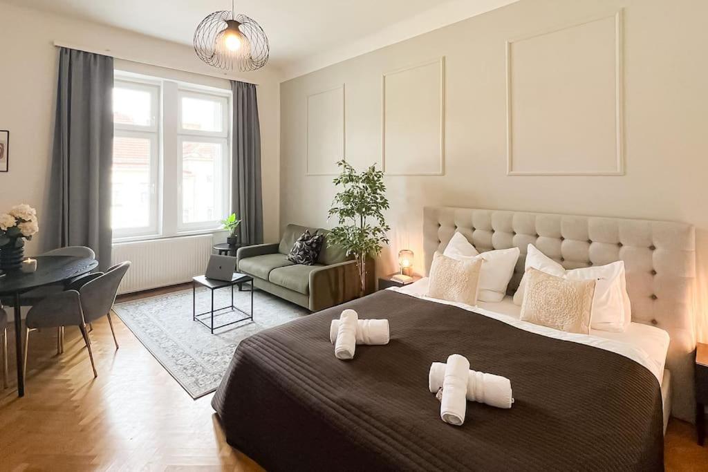Cozy & Central 2 Bedroom Apartment, Vienna (updated prices 2025)