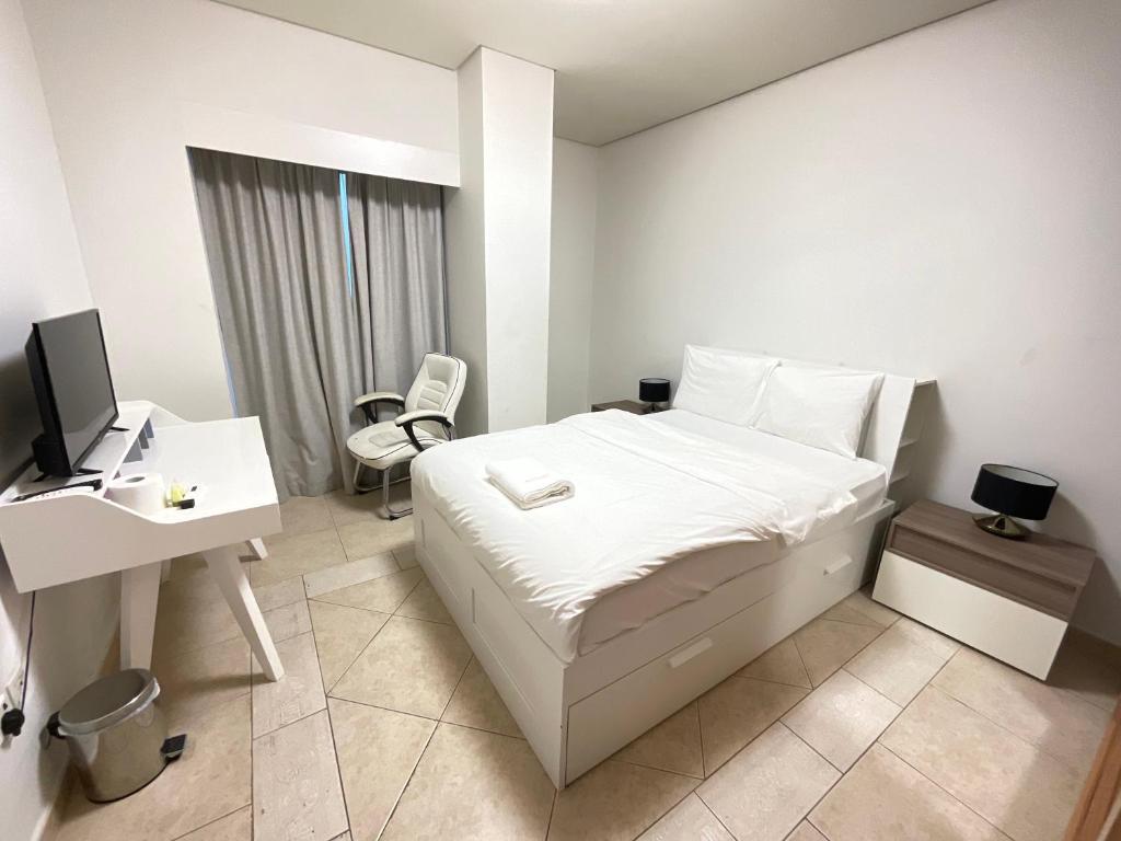 Stunning Marina View! CoLiving Rooms in Princess Tower Marina, Dubai ...
