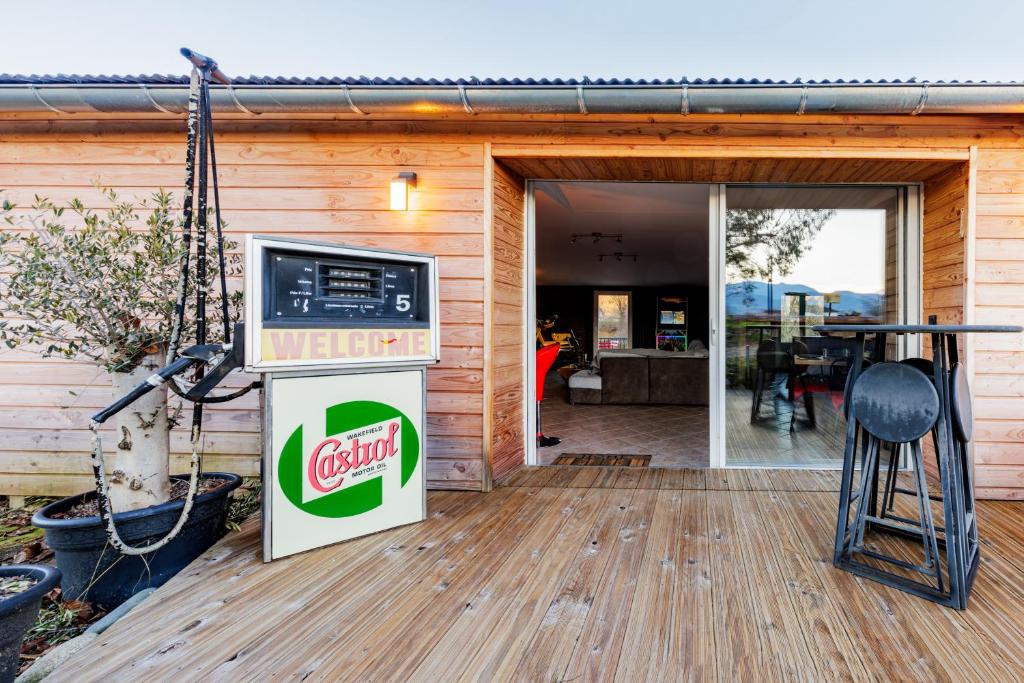 Le Garage, Lorp Sentaraille (updated prices 2026)