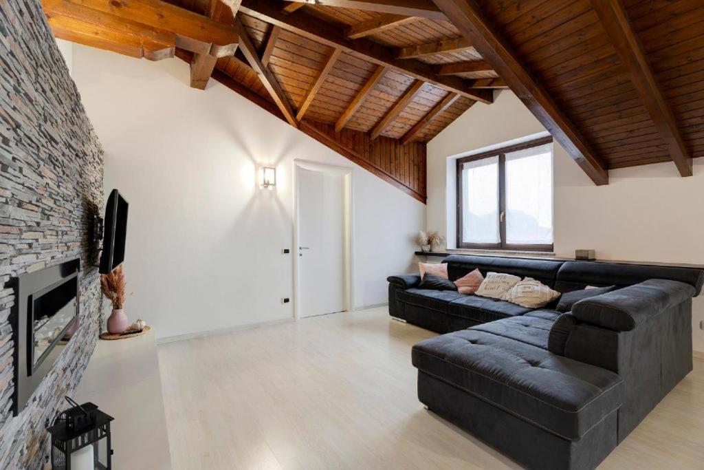 Appartamento open space, Ferno (updated prices 2025)