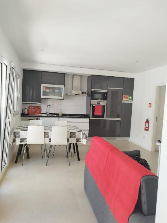 Dinis House, Nazaré (updated prices 2025)