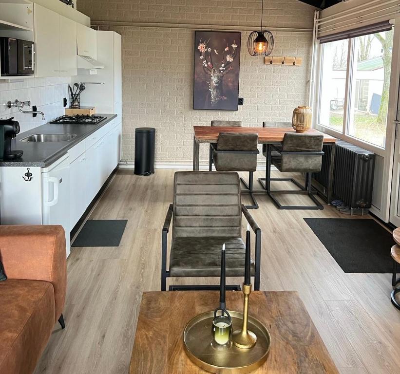 Huuske14, Simpelveld (updated prices 2024)