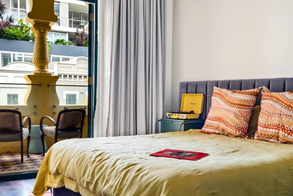 The Cockatoo Suite - Luxury Heritage with Balcony, Sydney (updated ...