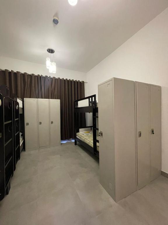 Oval Tower Business Bay, Dubaï (tarifs actualisés, 2025)