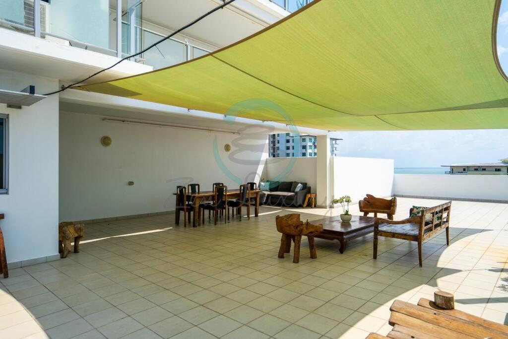 Zen at Mitchell - Unique 2-BR Rooftop Apt in CBD, Darwin (updated ...