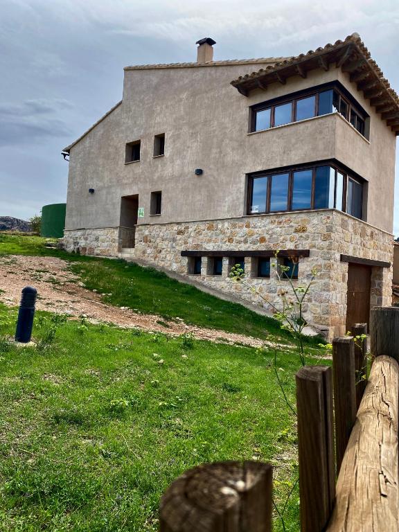 Casa castillo, Peñarroya de Tastavins (precios actualizados 2025)