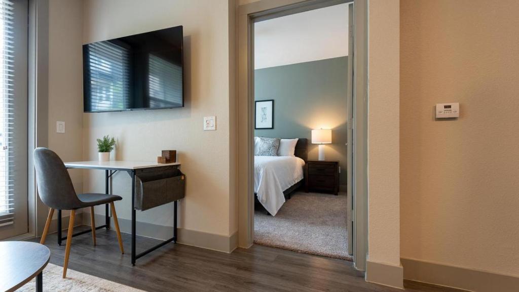 Landing Modern Apartment with Amazing Amenities (ID3152X66), Austin ...