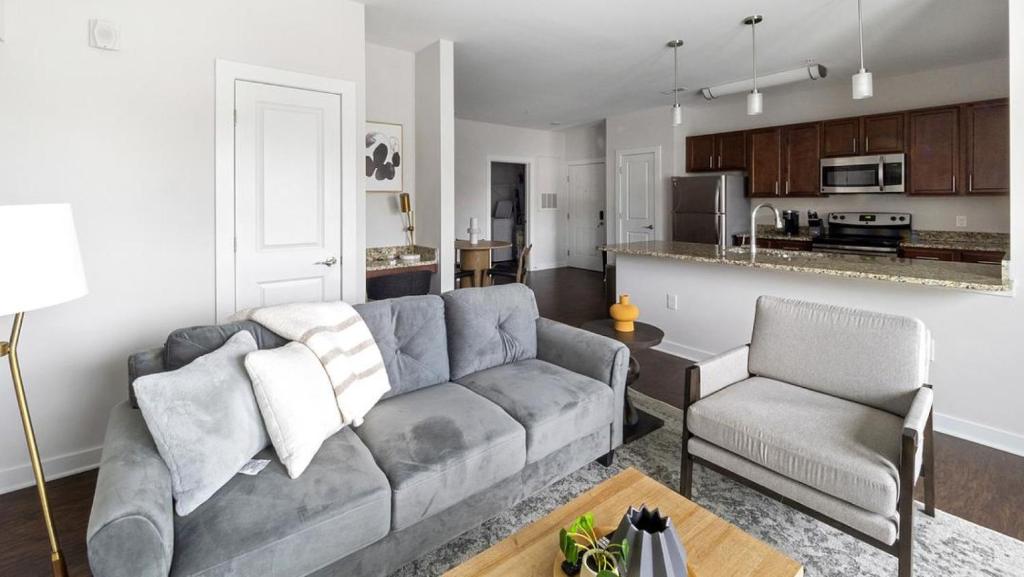 Landing - Modern Apartment with Amazing Amenities (ID1393X588 ...