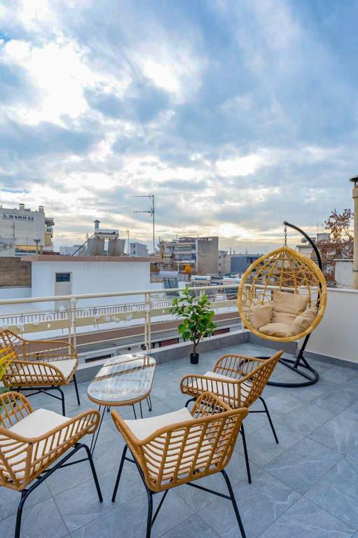 Pomegranate Luxury Penthouse Maisonette with Stunning Terrace #Free Parking# by BiNoBi ...