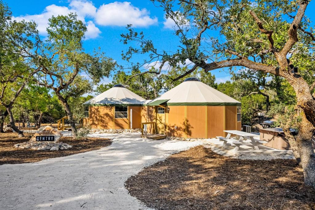 Gentry Yurt - Freedom Yurt Cabins, Canyon Lake (updated prices 2025)