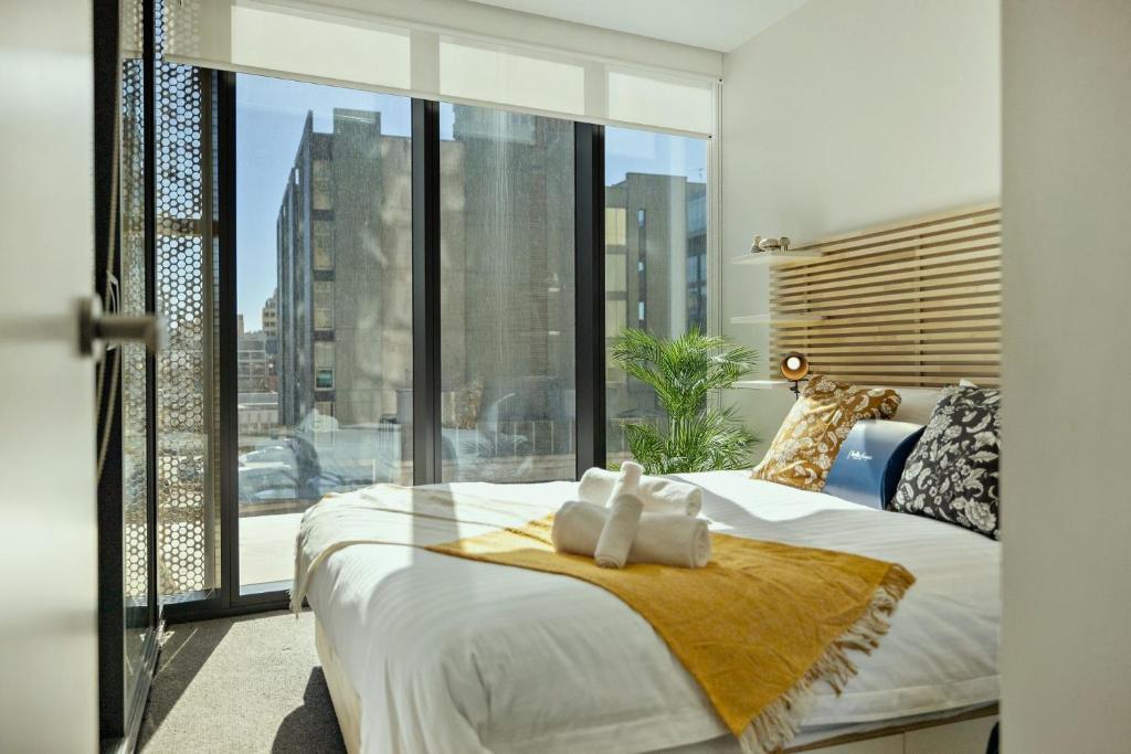 1 Bedroom Apartment - Rundle Mall - Free Wifi - Skyline Views, Adelaide ...