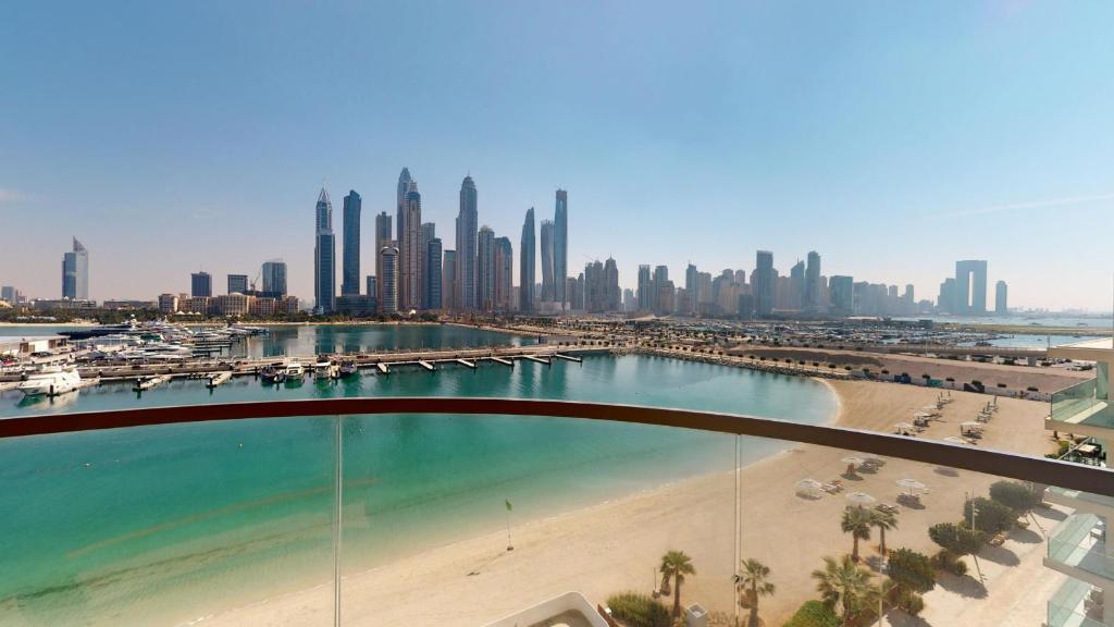 Primestay - Marina Vista 3BR plus Maids, Dubai Harbour, Dubai (updated ...