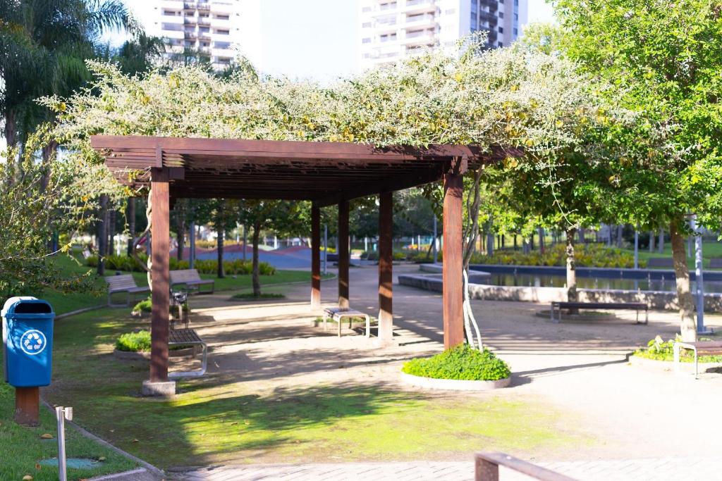 Flat em Ilha Pura ao lado do Rio Centro na Barra, Rio de Janeiro ...