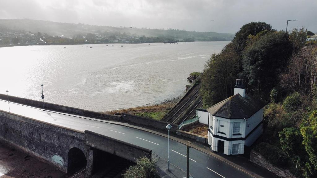 Historic 'Old Toll House' Shaldon Bridge, Teignmouth (updated prices 2025)