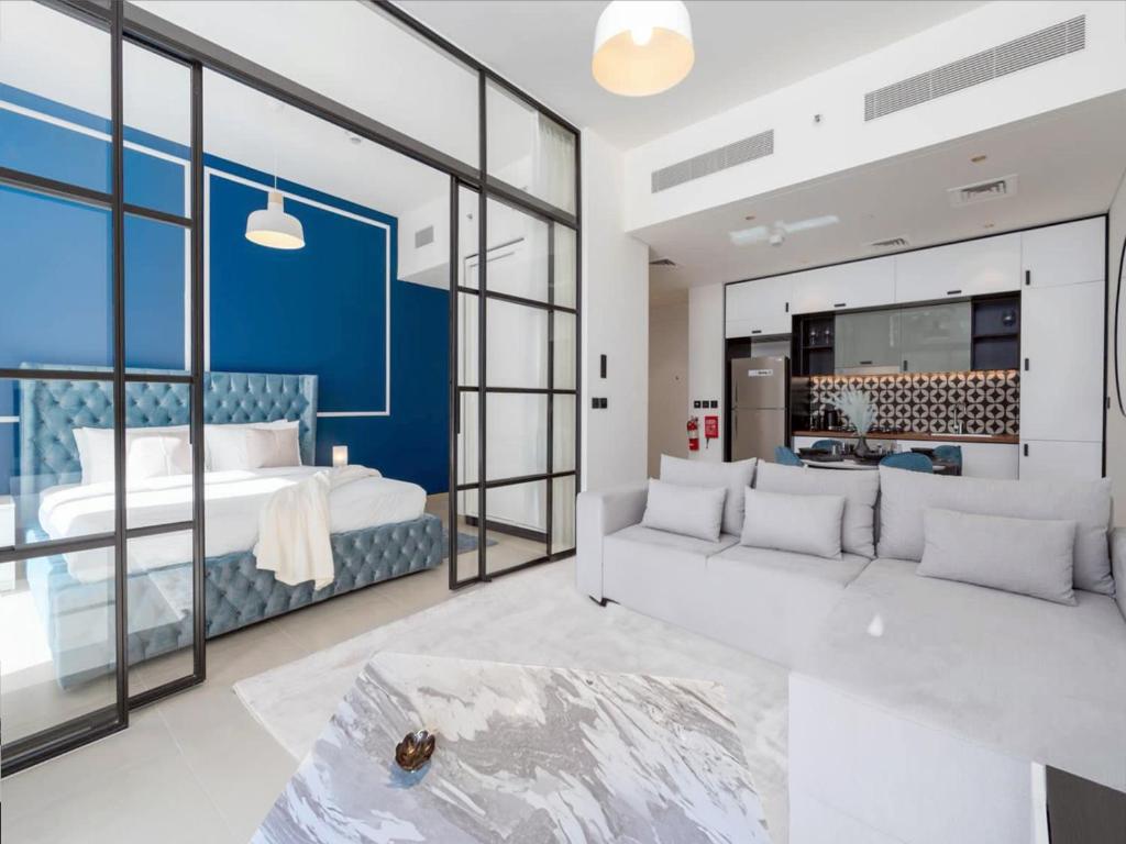 Stylish 2 Bedroom Apartment near Dubai Hills Mall (EAU Dubai) - Booking.com