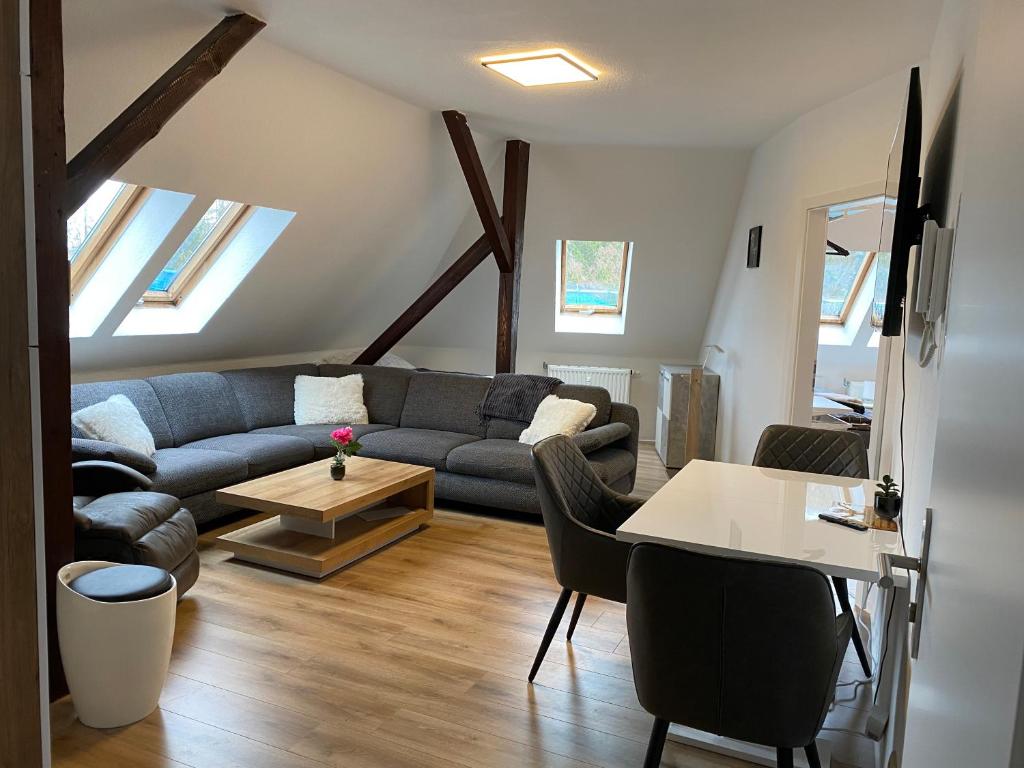 FeWo WIEKO Plauen Leibnizstr. H1 DG Mitte, Plauen (updated prices 2026)