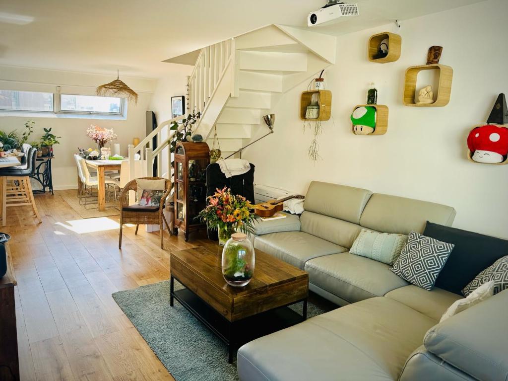 3' Subway, 15' Center, AC, Parking, Calm, Balcony, Les Lilas (updated ...