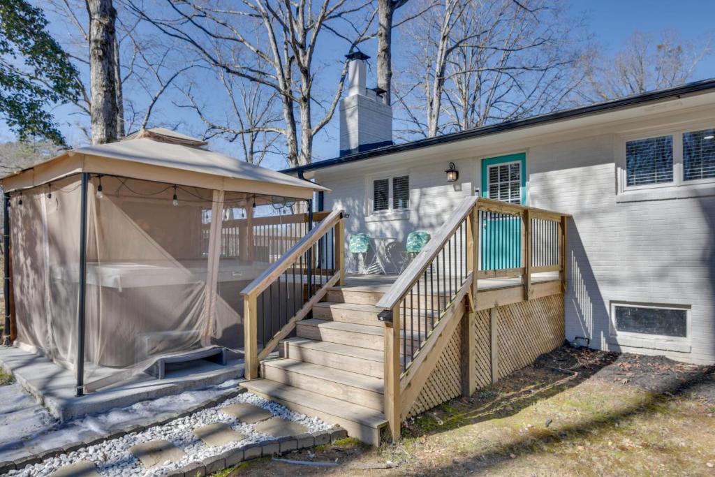 7 Oaks Country Retreat with Hot Tub!, Locust (updated prices 2024)