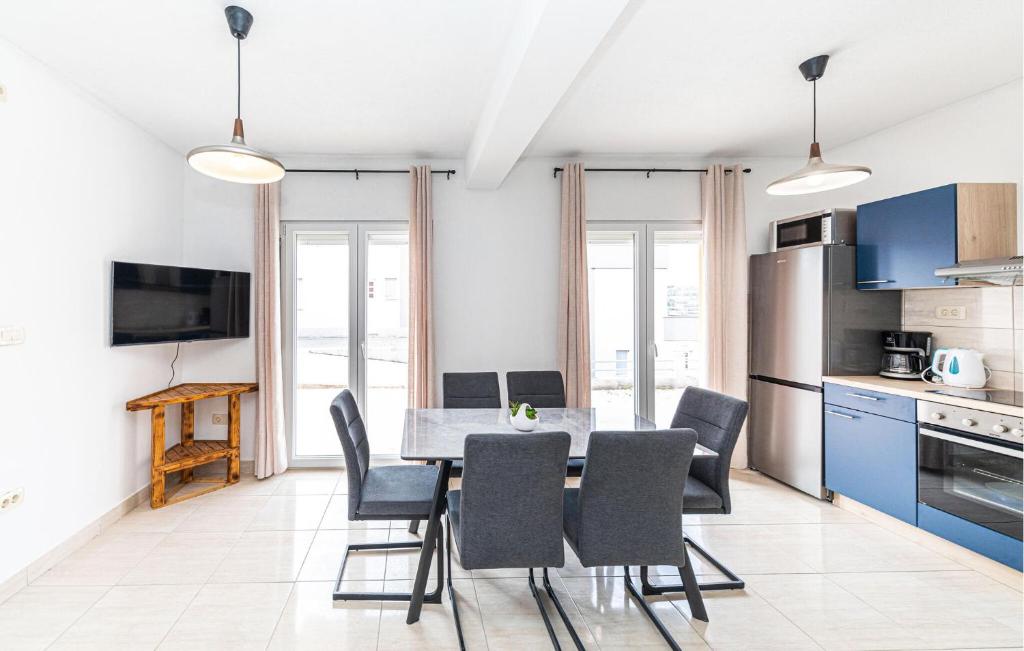 Lovely Apartment In Sevid With Kitchen, Sevid (aktualisierte Preise für ...