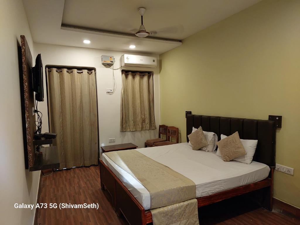 Hotel Gokul Grand, Varanasi (updated prices 2025)