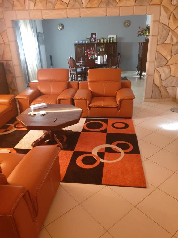 Chez Ousmane Fall ASECNA, Saint-Louis (tarifs actualisés, 2025)