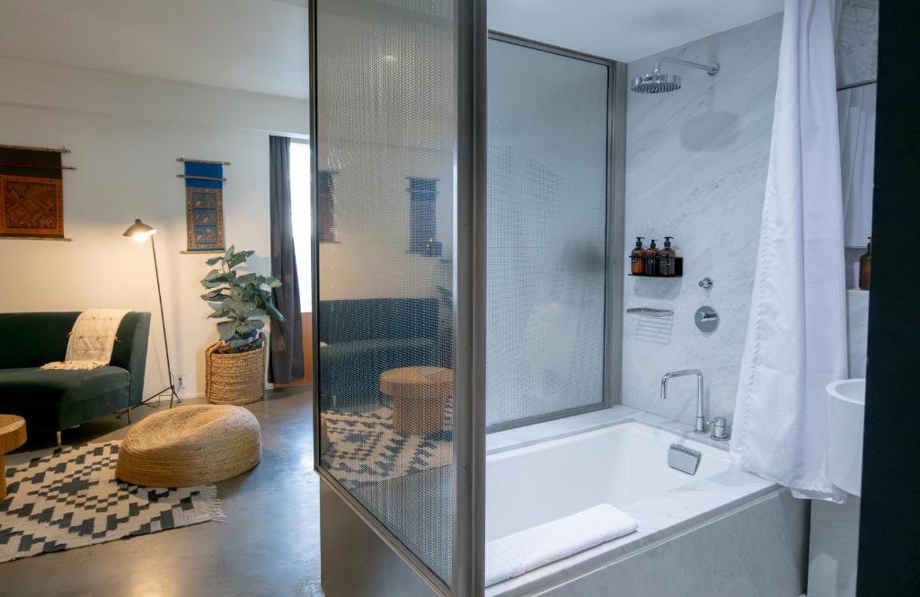 Hotel Alameda, Highline, New York (updated prices 2025)