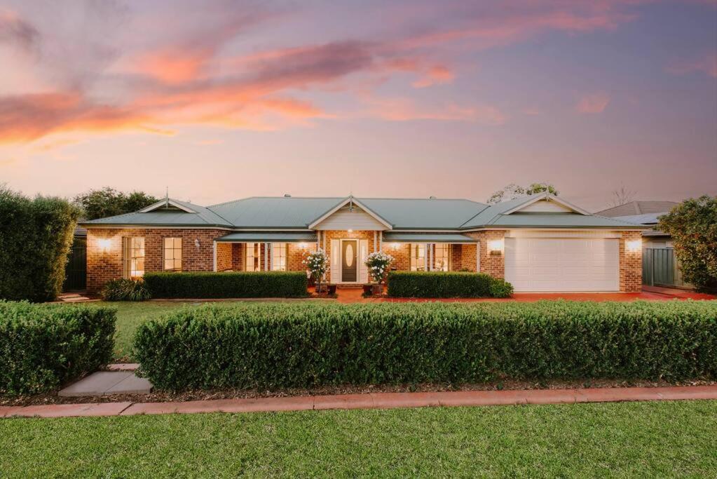 Macquarie Manor - Experience Grand Country Living, Mudgee (updated ...