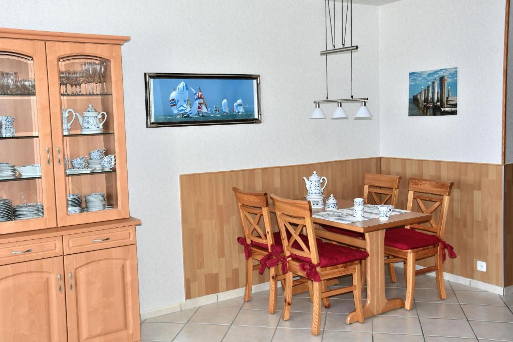 HOF 305 - Berliner Hof - "Scharbeutzer Perle" - Seeblick, Scharbeutz ...
