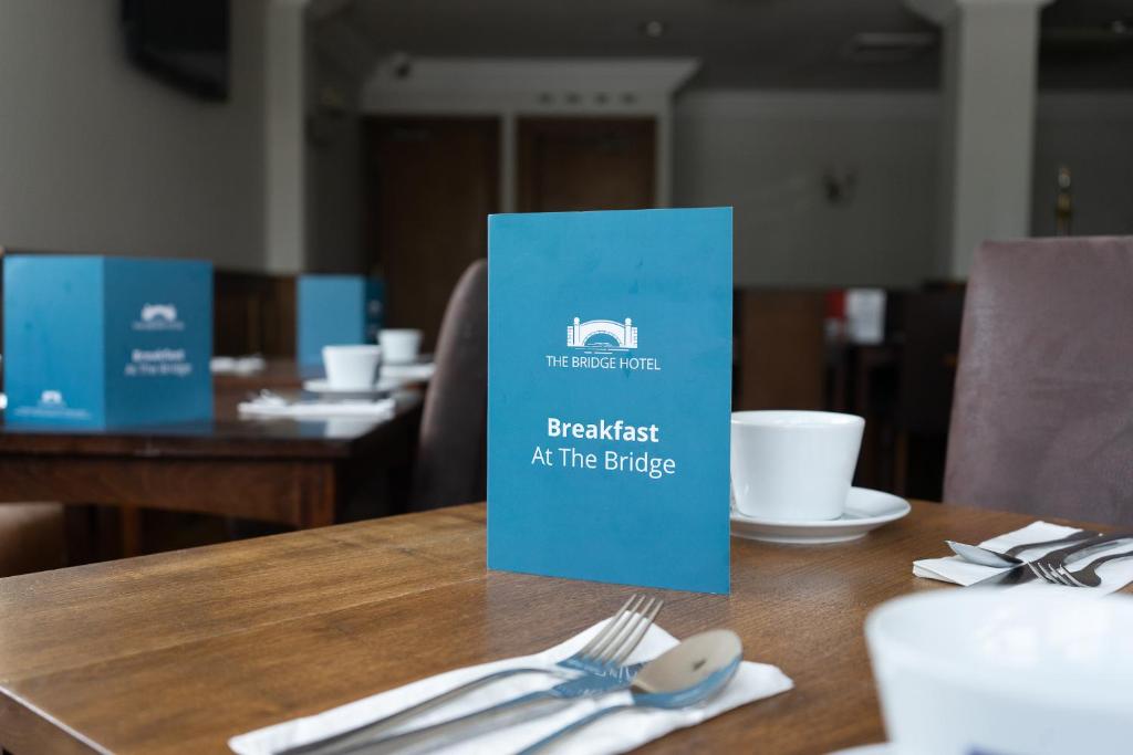 Bridge Hotel, Greenford (updated prices 2025)