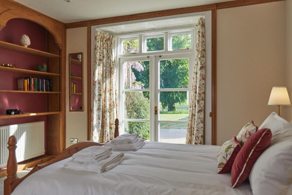 Lordington Park, Chichester (updated prices 2024)