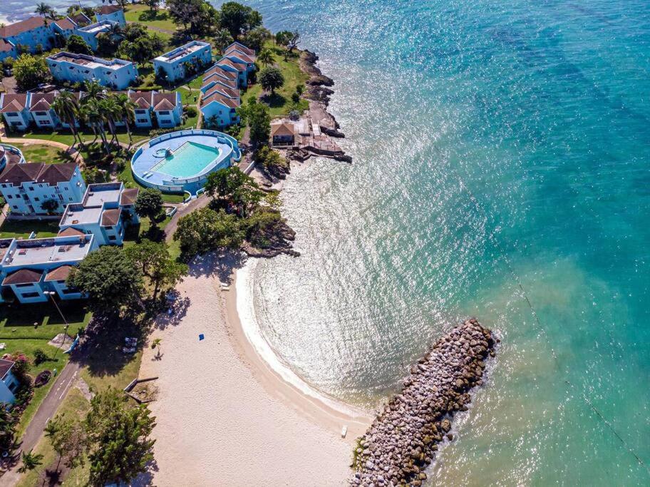 Palm Point Villa Negril - Townhouse Steps from the Beach!, Negril ...