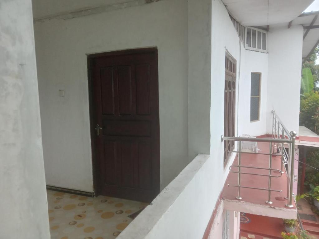 No name, Katugastota (updated prices 2025)