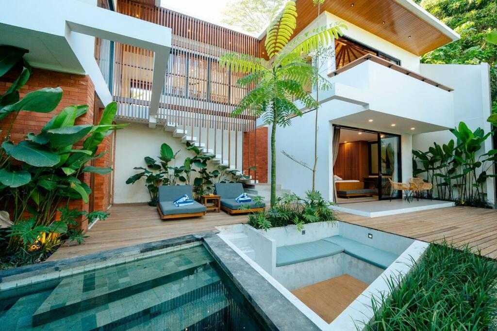 River Edge - Serene Villa in Pantai Nyanyi 7 mins to Beach, Munggu ...