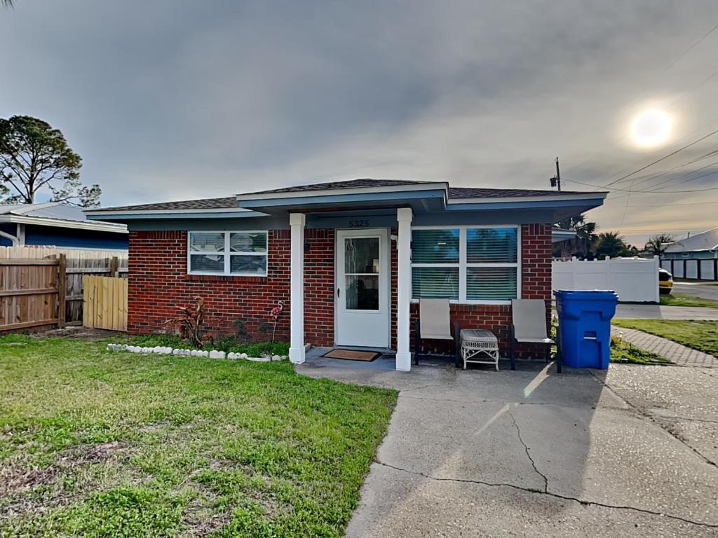 Seashell Cottage, Panama City Beach (updated prices 2026)
