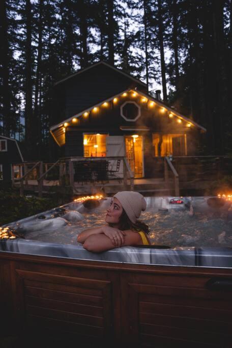 Amos Cabin - luxury in the mountains on the river., Sultan (precios ...