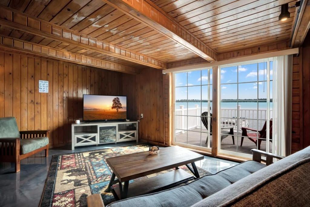 2 Units on Fife Lake with Hot Tub-Sleeps 14, Fife Lake (updated prices ...