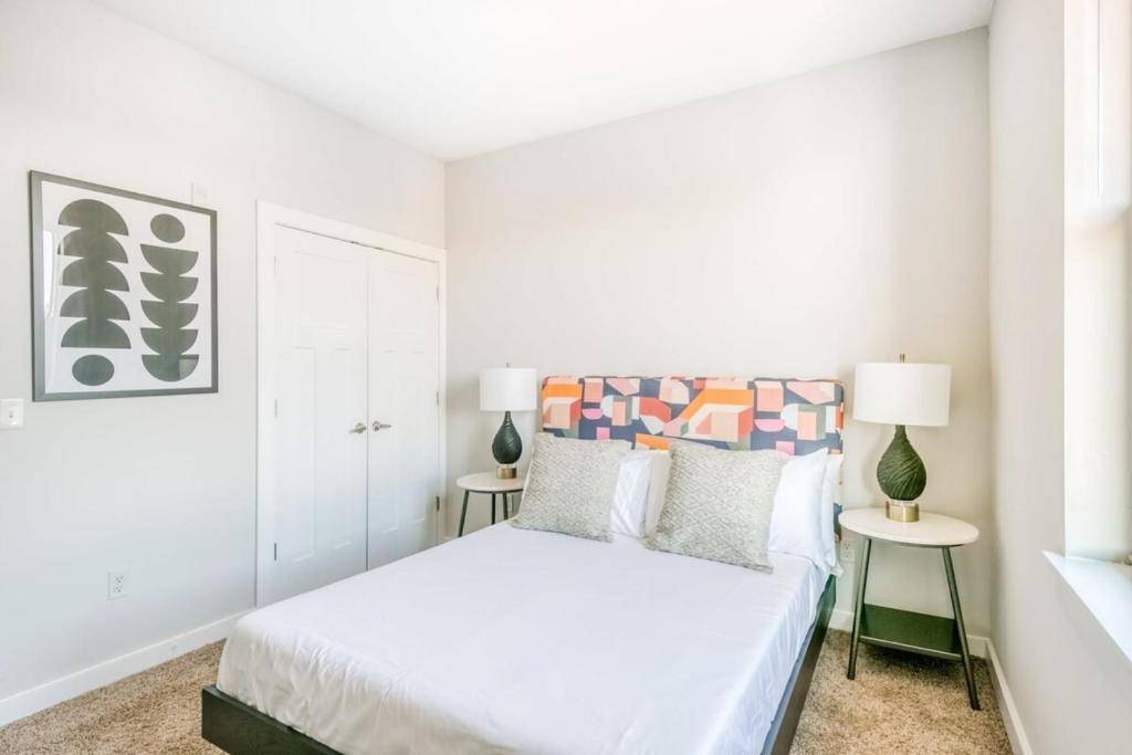 CozySuites TWO Classy Music Row Condos with parking, Nashville (updated ...